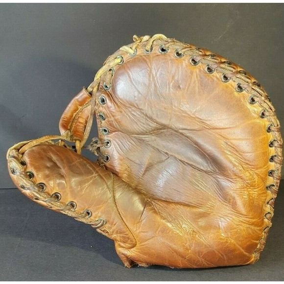 Davega | Accents | Antique Davega Baseball Glove Early 92s Lefty Buck ...